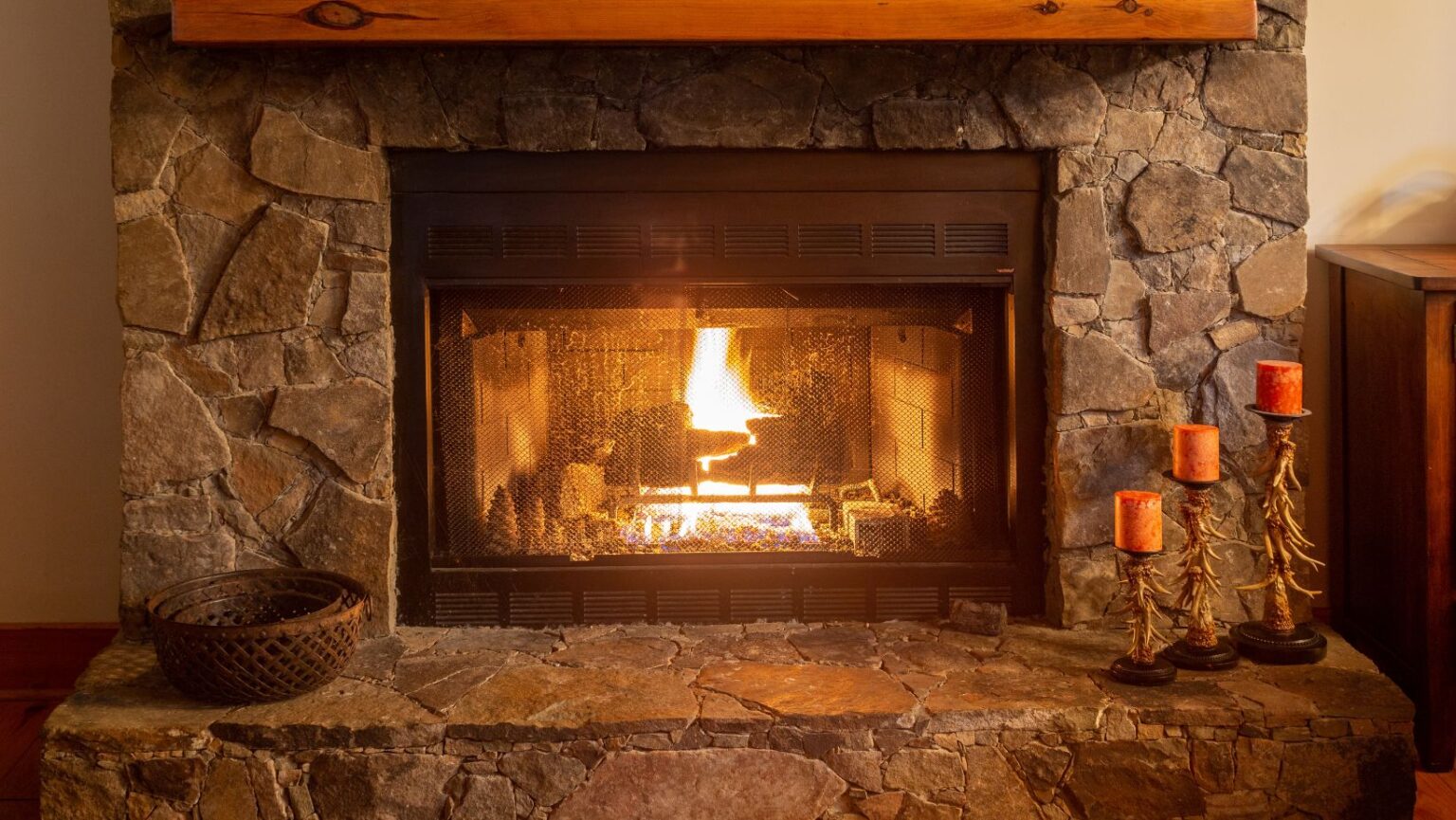 Make Your Hearth A Stunning Centerpiece With A Stone Veneer Fireplace ...