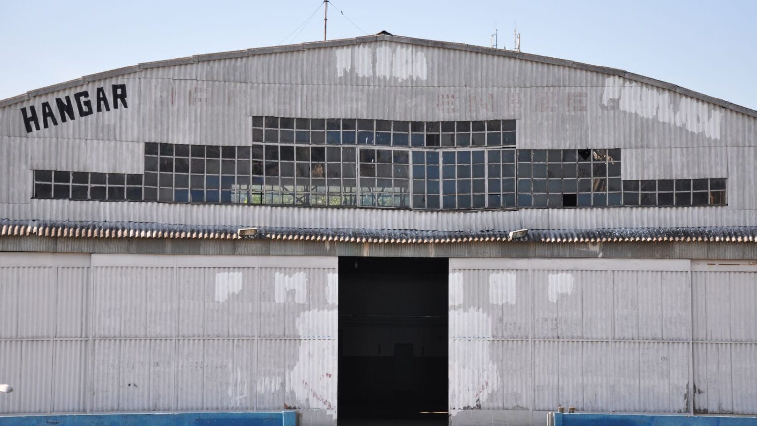 Pre-Fab Buildings for Aviation Hangar Design and Safety Essentials ...