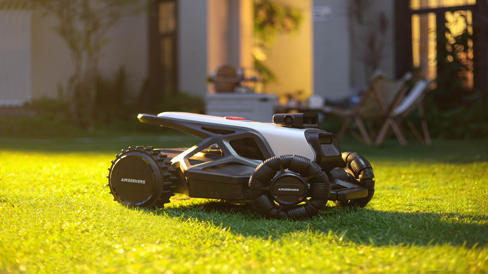 How Robotic Lawn Mowers Work—And What Makes Airseekers Tron Stand Out ...