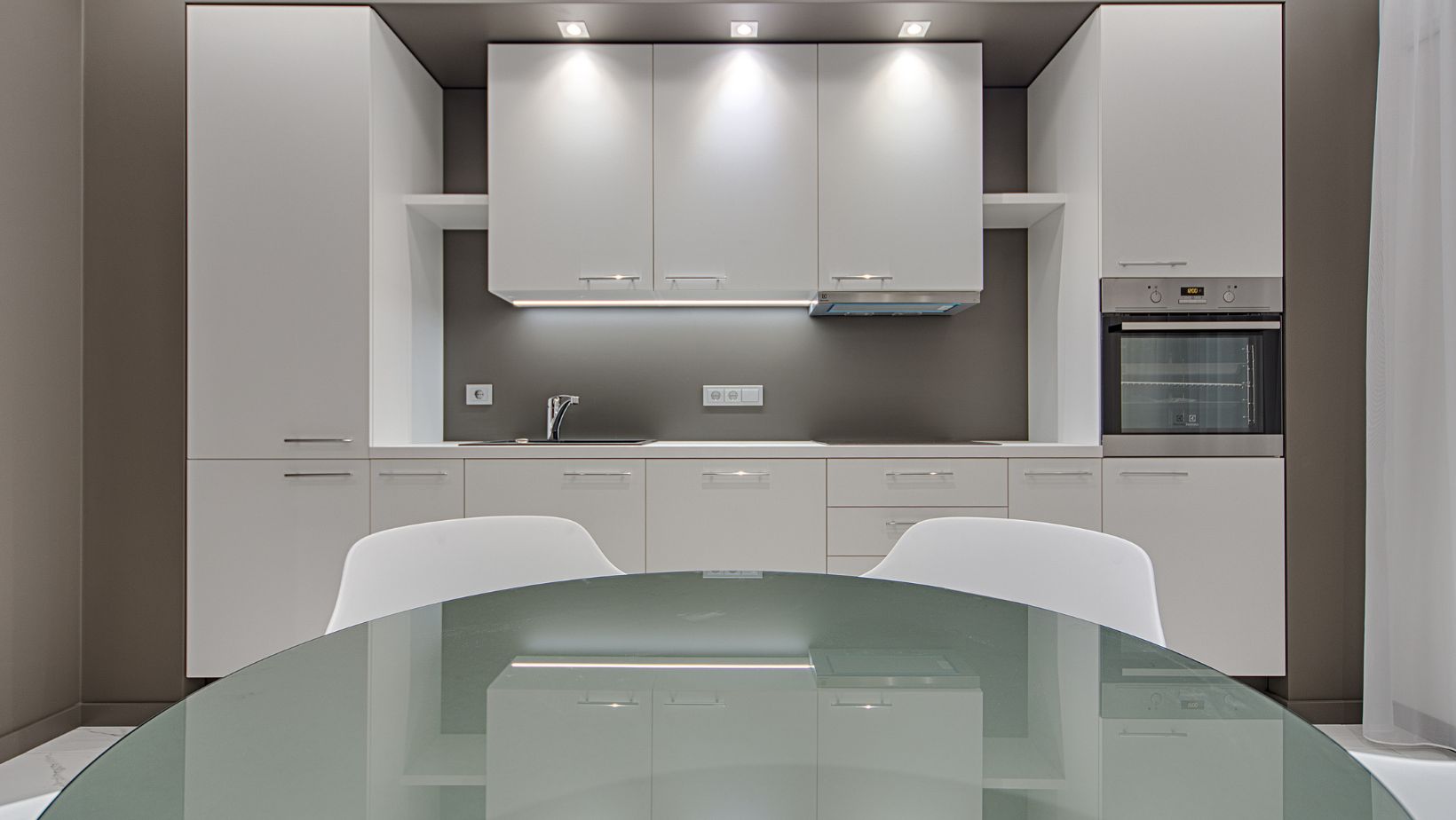 Modernize Any Space with Glass Table Tops